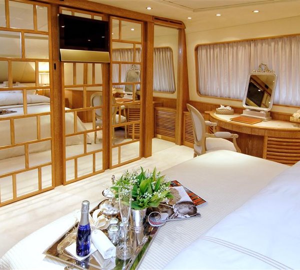 SIR WINSTON CHURCHILL - Guest Cabin 2 – Luxury Yacht Browser | by ...